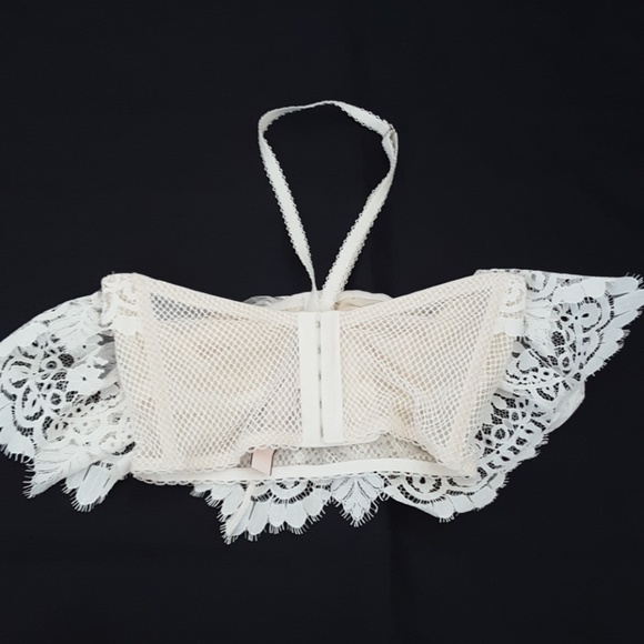 Victoria's Secret | Intimates & Sleepwear | New Vs 32d Or 32dd Ivory ...